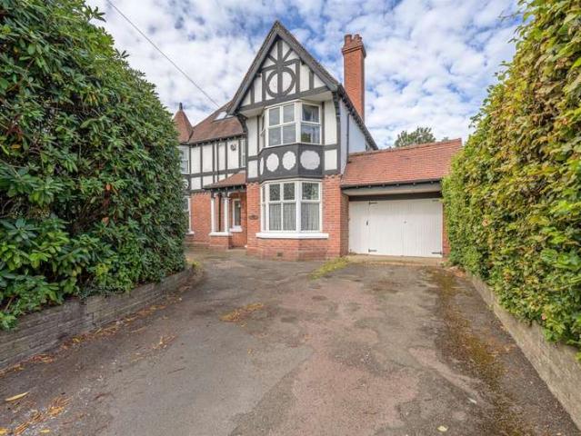 4 Bedroom Detached House