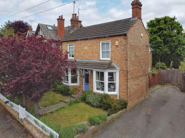 4 Bedroom Detached House