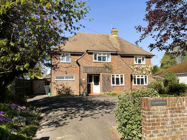 4 Bedroom Detached House