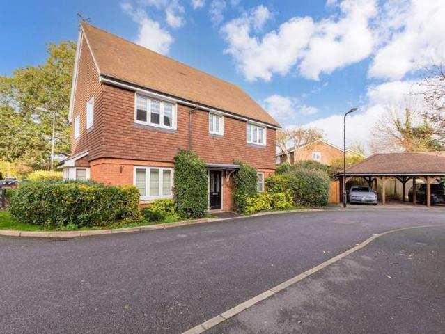 4 Bedroom Detached House