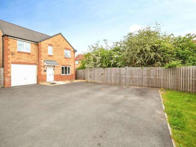 4 Bedroom Detached House