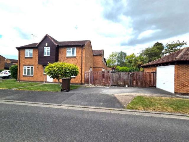 4 Bedroom Detached House
