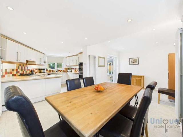 4 Bedroom Detached House