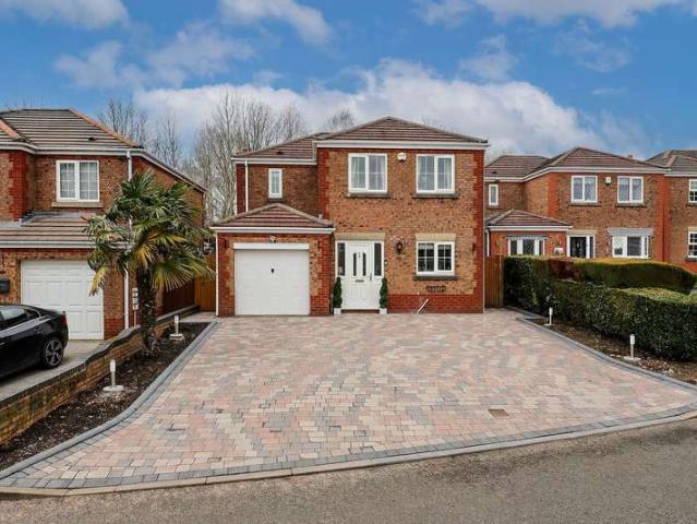 4 Bedroom Detached House