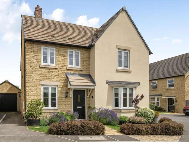 4 Bedroom Detached House