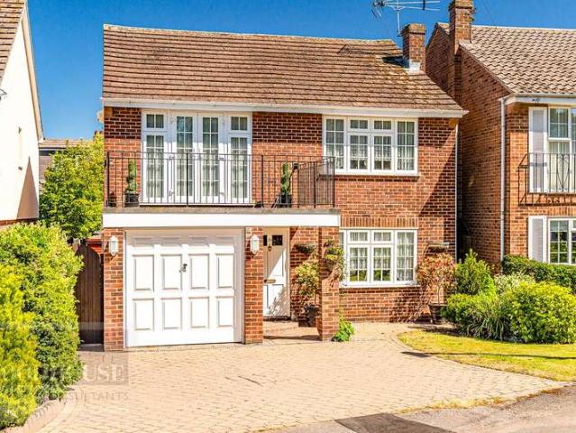 4 Bedroom Detached House