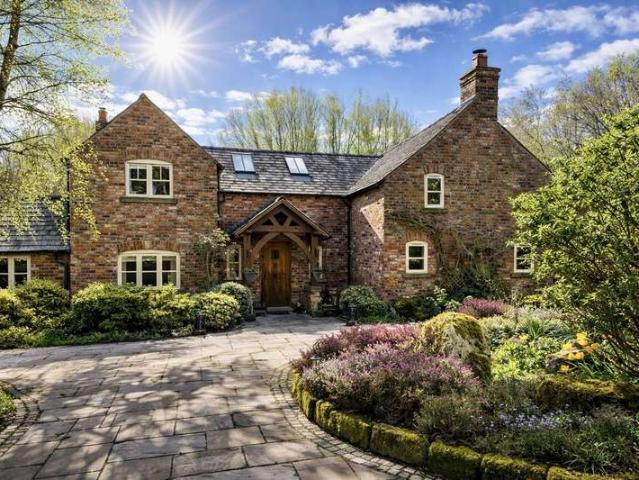4 Bedroom Detached House