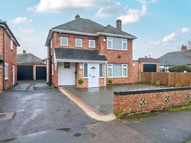 4 Bedroom Detached House