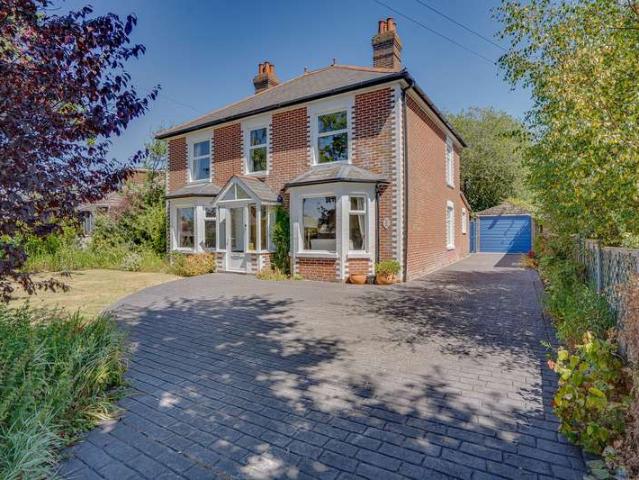 4 Bedroom Detached House
