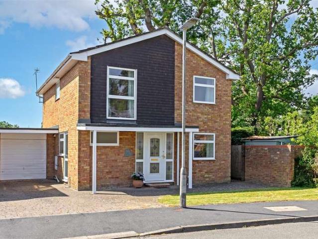 4 Bedroom Detached House