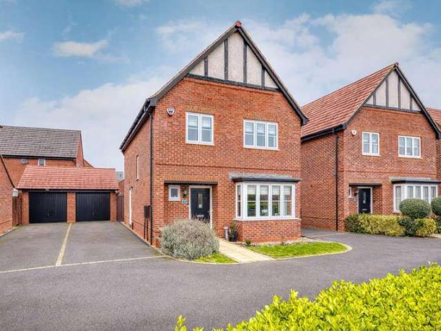 4 Bedroom Detached House