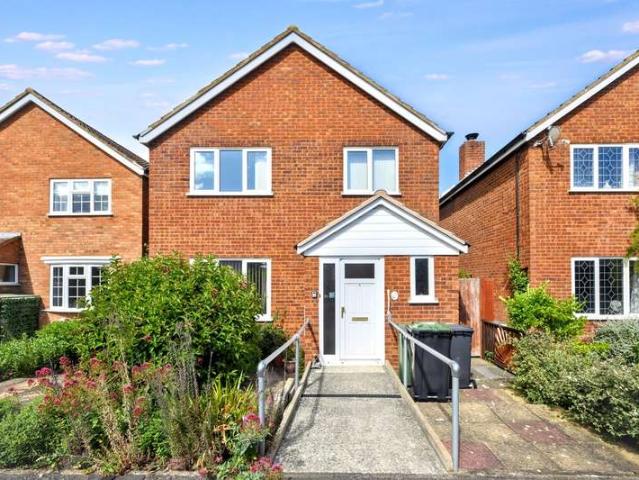 4 Bedroom Detached House