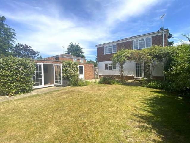 4 Bedroom Detached House