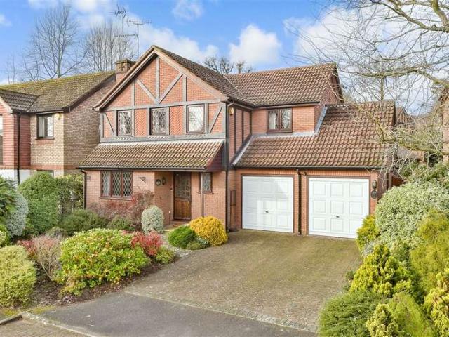 4 Bedroom Detached House