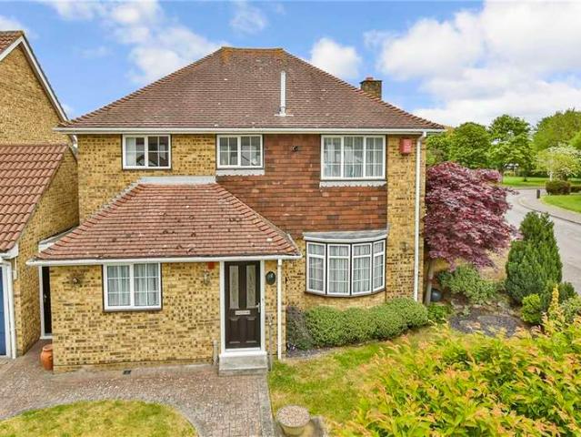 4 Bedroom Detached House