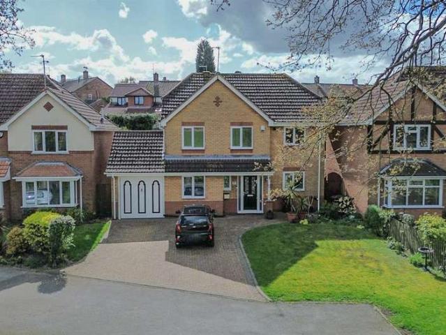 4 Bedroom Detached House