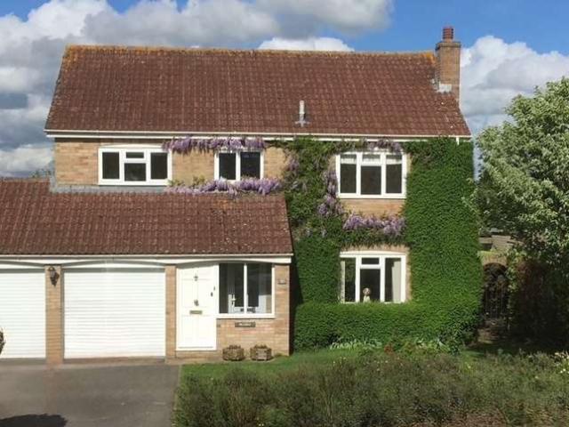 4 Bedroom Detached House