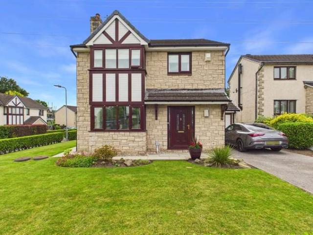 4 Bedroom Detached House