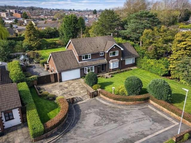 4 Bedroom Detached House