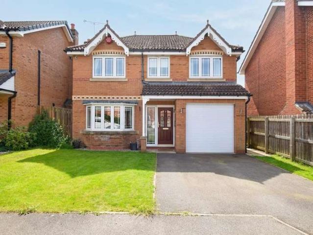 4 Bedroom Detached House