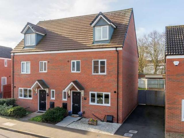 4 Bedroom Detached House