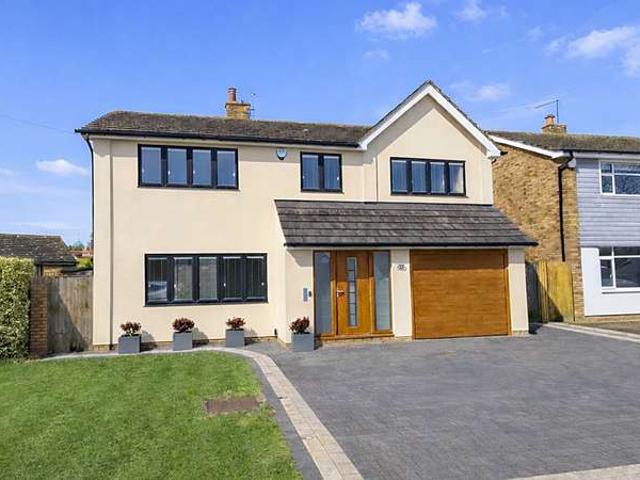 4 Bedroom Detached House