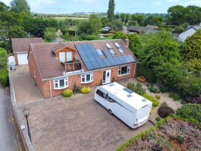 4 Bedroom Detached House