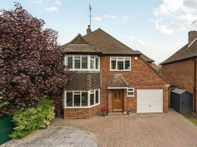 4 Bedroom Detached House