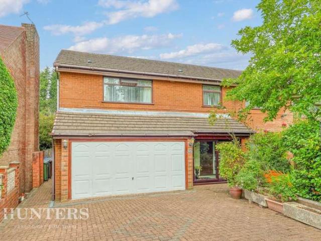 4 Bedroom Detached House