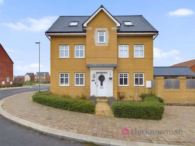 4 Bedroom Detached House