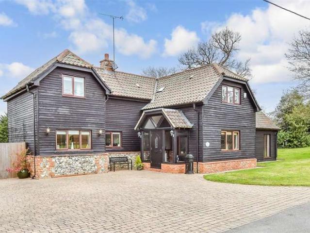 4 Bedroom Detached House