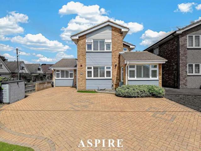 4 Bedroom Detached House