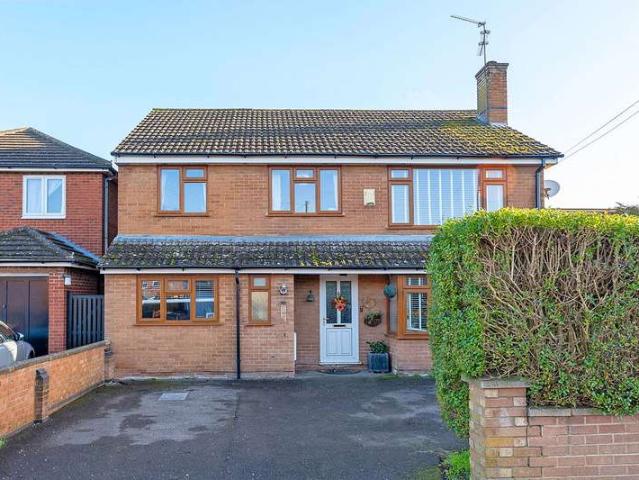 4 Bedroom Detached House