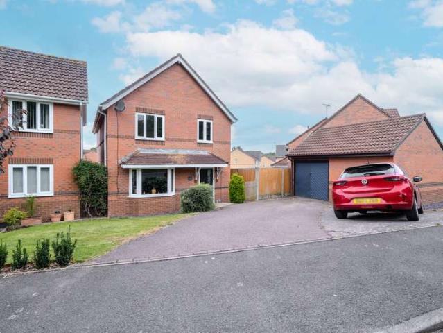 4 Bedroom Detached House