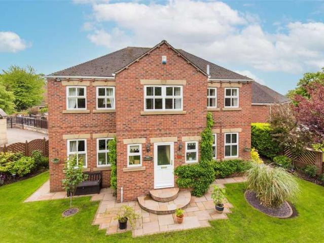 4 Bedroom Detached House