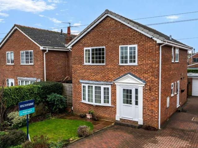 4 Bedroom Detached House