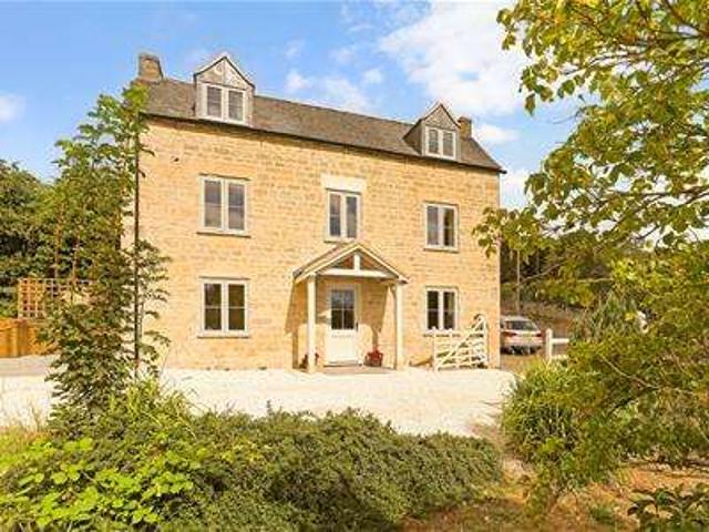 4 Bedroom Detached House