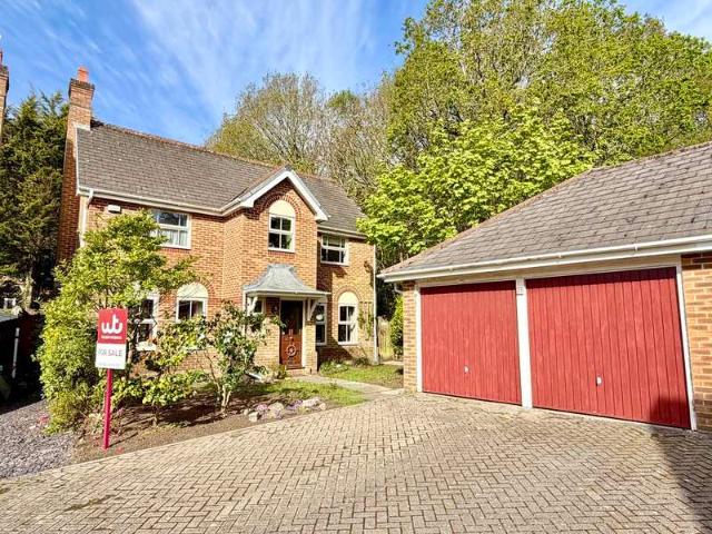 4 Bedroom Detached House