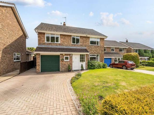 4 Bedroom Detached House