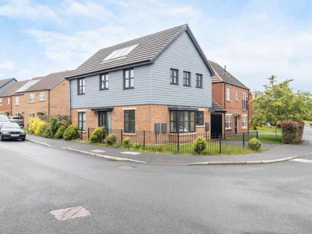 4 Bedroom Detached House