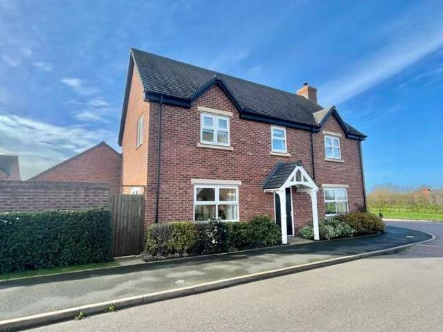4 Bedroom Detached House