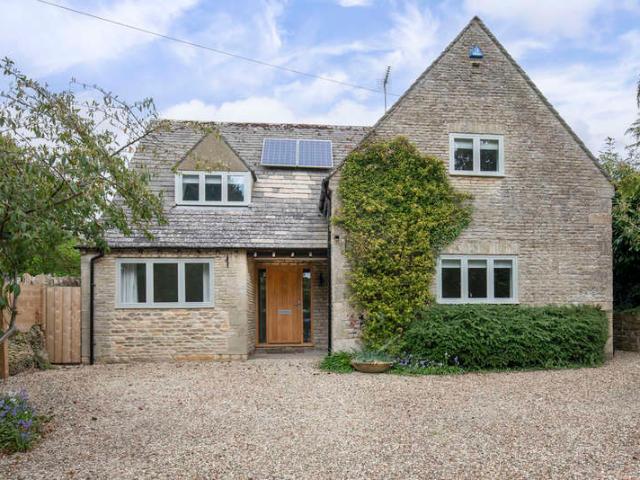 4 Bedroom Detached House