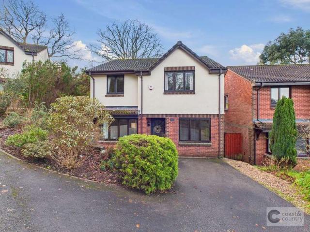 4 Bedroom Detached House
