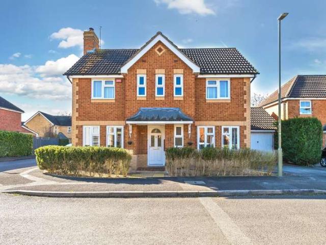 4 Bedroom Detached House
