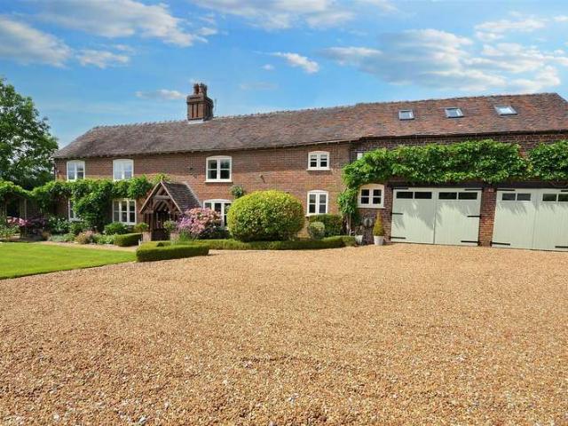 4 Bedroom Detached House