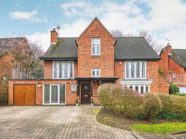 4 Bedroom Detached House