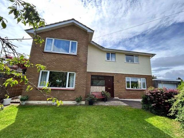 4 Bedroom Detached House