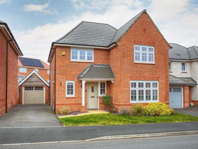 4 Bedroom Detached House