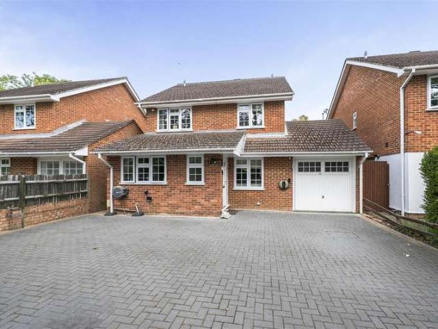 4 Bedroom Detached House