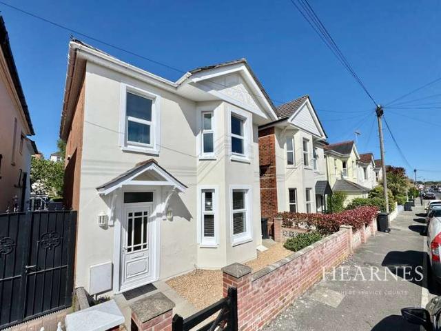 4 Bedroom Detached House